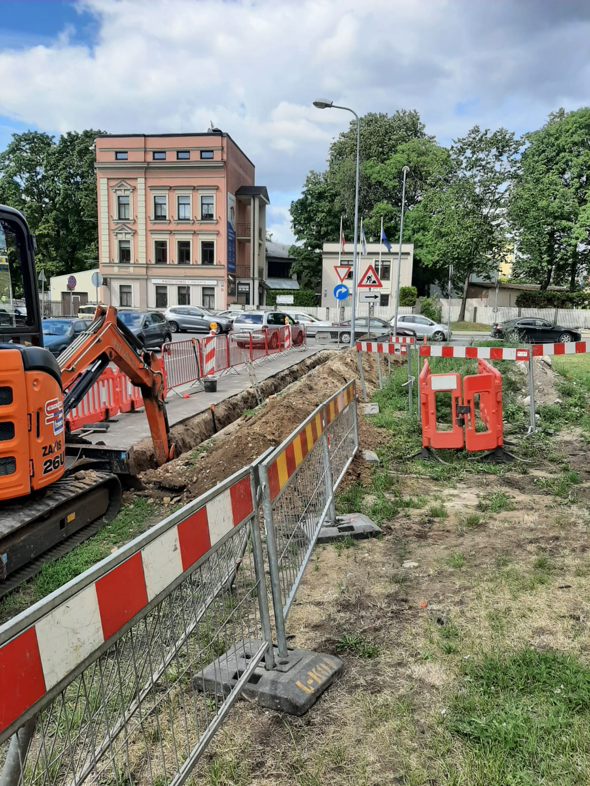 Design, construction and installation of external networks in the Rail ...